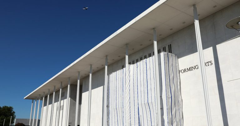 At the Kennedy Center, a Name Change Shrouded in Uncertainty | CommsTrader